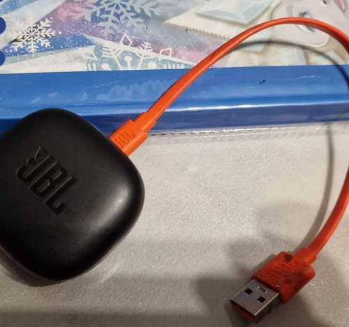 Кейс зарядка для наушников JBL