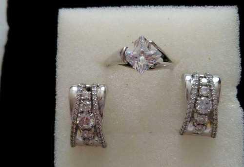 Серебряные серьги и кольцо 925