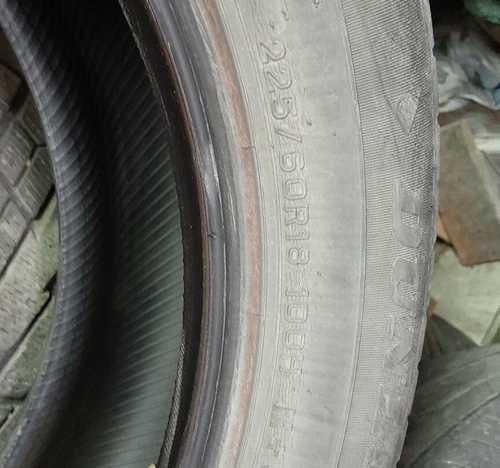 Dunlop Grandtrek PT2 225/60 R18