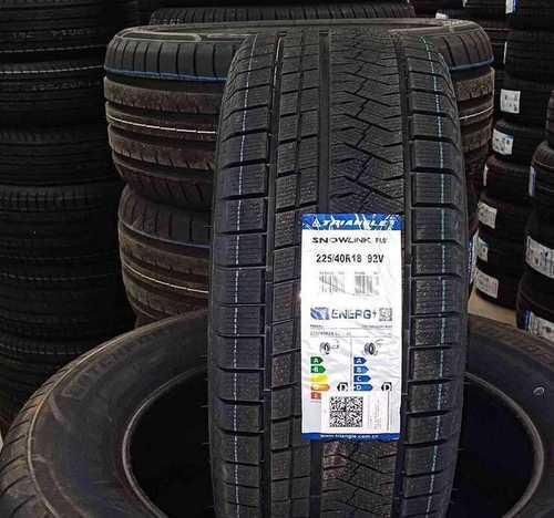 Triangle PL02 225/40 R18 92V