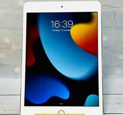 iPad mini 4 128Gb WiFi