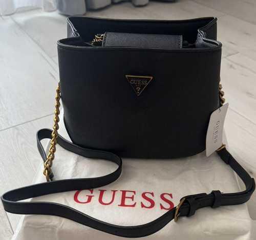 Сумка Guess