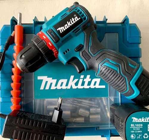 Шуруповёрт 18 вольт бесщеточный Makita с набором