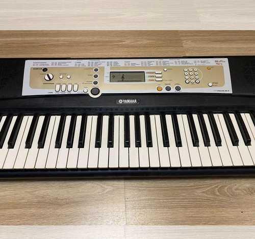 Синтезатор yamaha psr r200