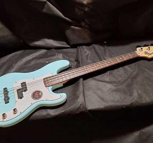 Реплика Squier P Bass цвет голубой