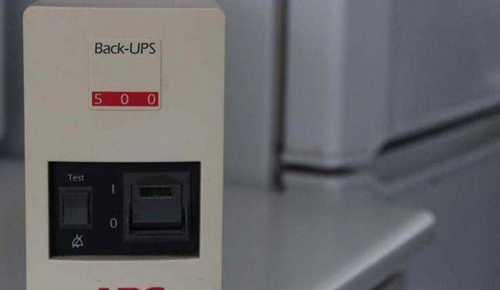 Источник бесперебойного питания (UPS) APC Back-UP