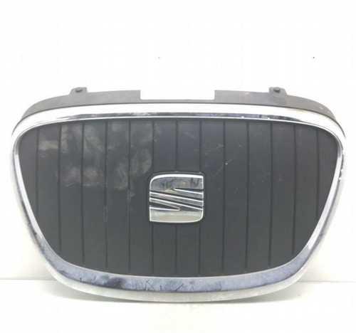 Решетка радиатора Seat Leon 1.6 TDI 2012