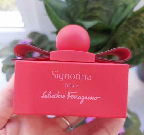 Salvatore ferragamo in fiore fashion edition