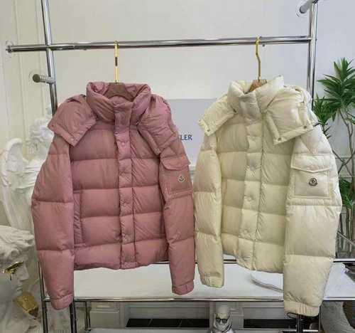 Пуховик Moncler