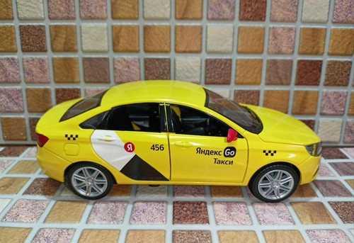 LADA Vesta Яндекс GO Такси 1:24 18.5 см новая