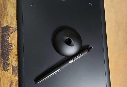 Графический планшет Wacom Intous M