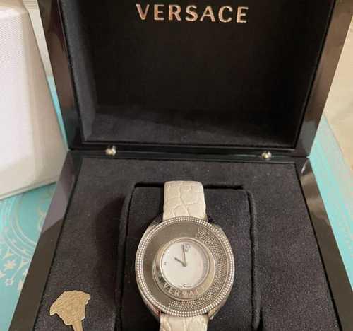 Часы женские versace