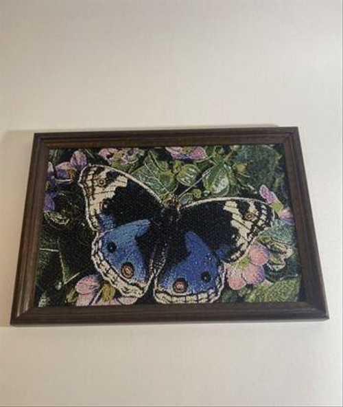 Картина с бабочками