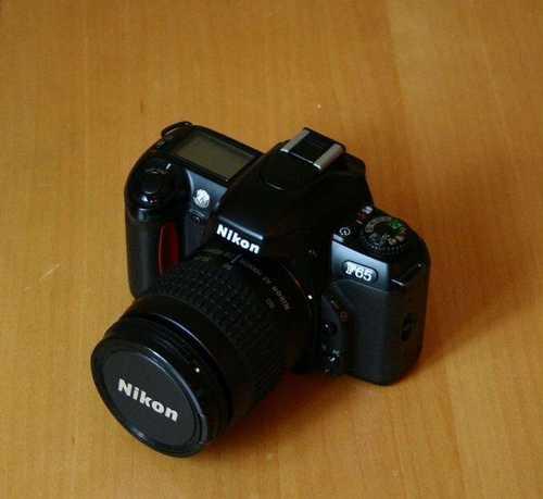 Зеркальный плёночный фотоаппарат Nikon F65