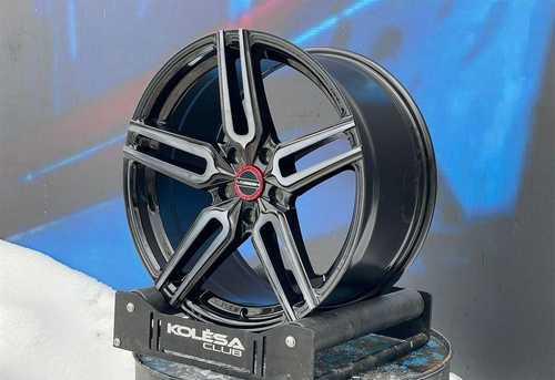 Комплект Vossen Design HF1 8j-18 5*112 et40 d66,6