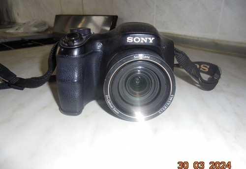 Фотоапорат Sony 21x Optical Zoom DSC-H100