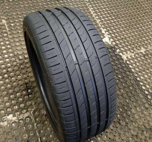 Roadstone N'Fera SU1 245/40 R18 97Y