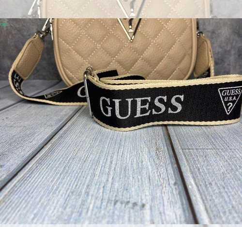 Сумка Guess женская бежевая