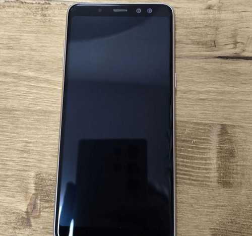 Samsung Galaxy A8 (2018), 4/32 ГБ