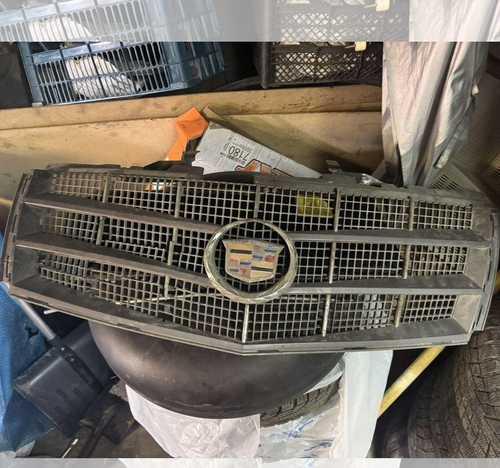 Решетка радиатора cadillac cts 2
