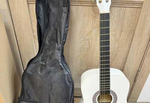 Акустическая гитара Belucci BC 3825