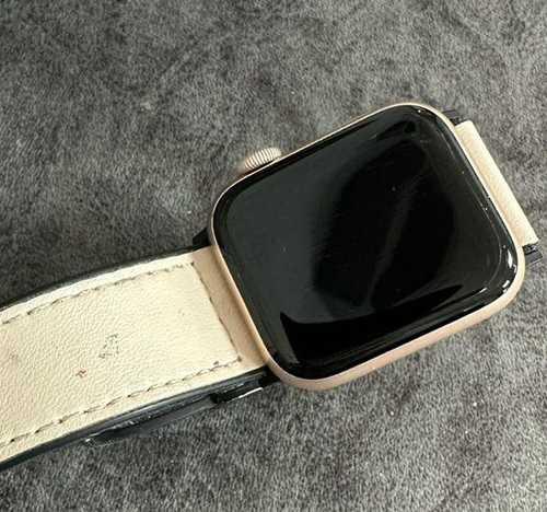 Apple watch se 4