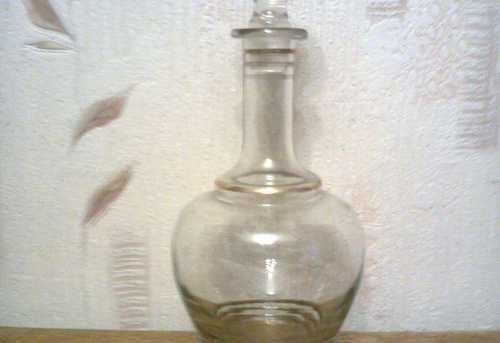 Графин стекло. 50-х годов. объем-0.4 литра