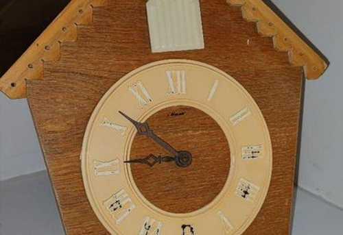 Часы настенные с кукушкой СССР Маяк