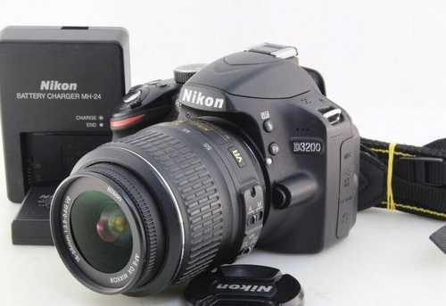 Nikon D3200 с объективом 18-55