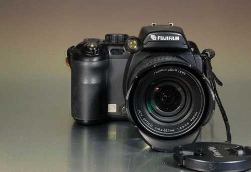 Цифровой фотоаппарат Fujifilm FinePix S9500 Zoom