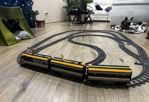 Lego city поезд