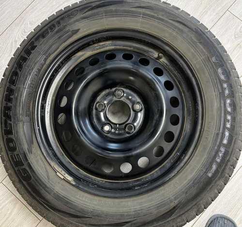Yokohama Advan A005 225/65 R17