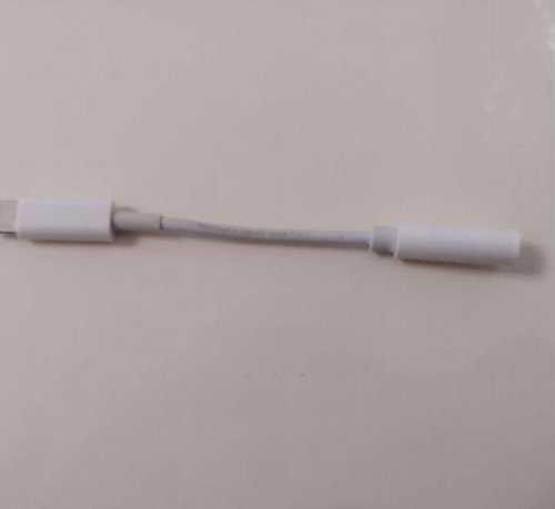 Apple Lightning переходн — 3.5 mm mini jack (AUX)