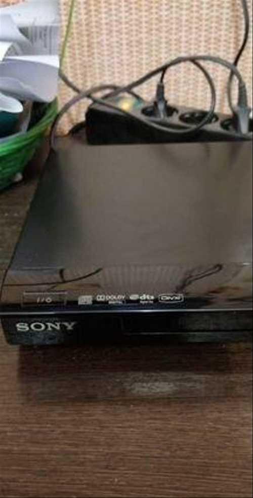 Dvd плеер Sony DVP-NS318+24 диска с фильмами