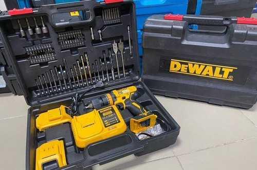 Шуруповерт Dewalt + Набор