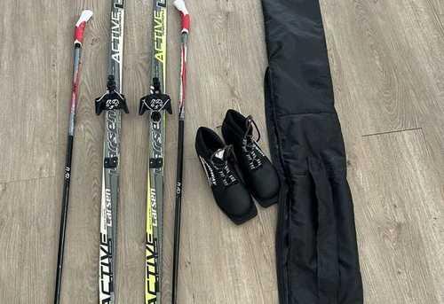 Лыжи беговые 160 см с ботинками и палками