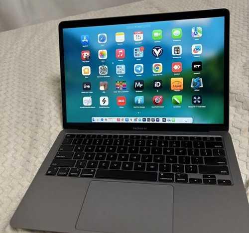 Apple macbook air 13 m1