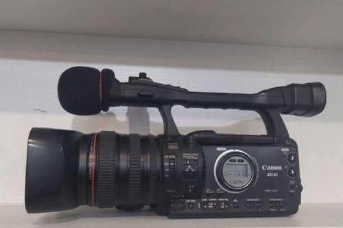 Профессиональная видеокамера canon