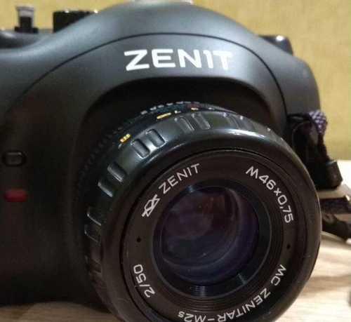 Зеркальный плёночный фотоаппарат Зенит-412DX