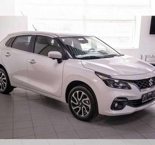 Решетка радиатора верхняя suzuki baleno 2022-2024