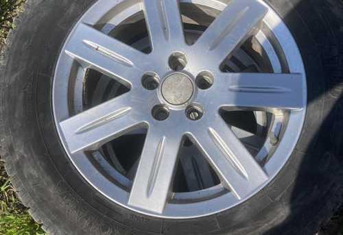Yokohama 104ZR 215/65 R16