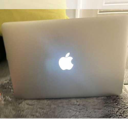 Apple macbook pro 2011