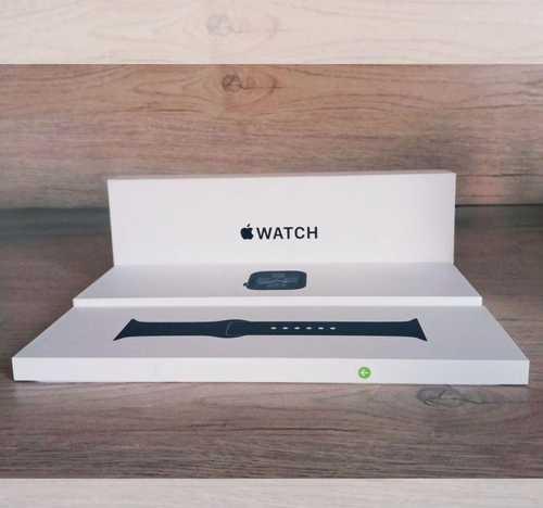 Часы Apple Watch SE 44 мм