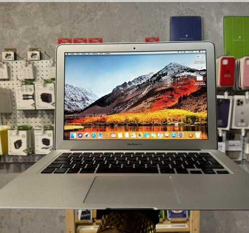 MacBook Air 13-inch (2010) отличное состояние