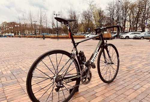 Карбоновый шоссейный велосипед BMC