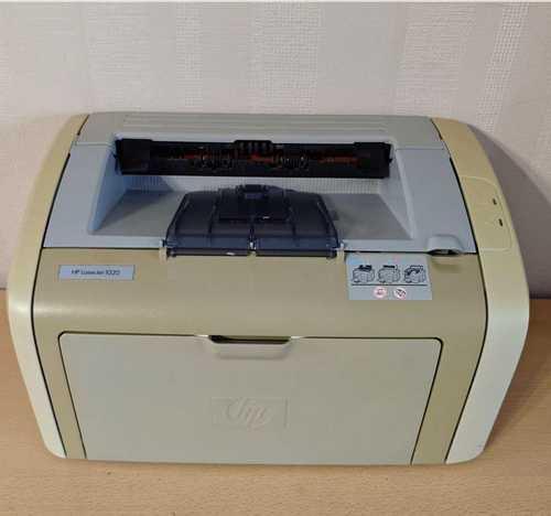 Нр LaserJet 1020 - CNC2510635 / Пробег: 71068 стра