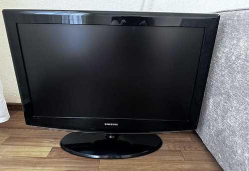 Телевизор 2007 года Samsung