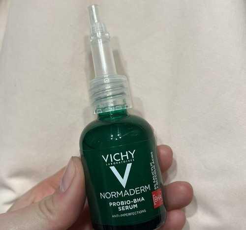 Сыворотка против несовершенств vichy normaderm