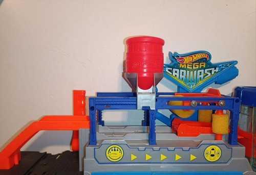 Хотвилс трек Mattel Hot Wheels Автомойка FTB66