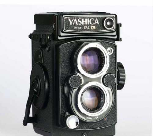 Yashica Mat 124G